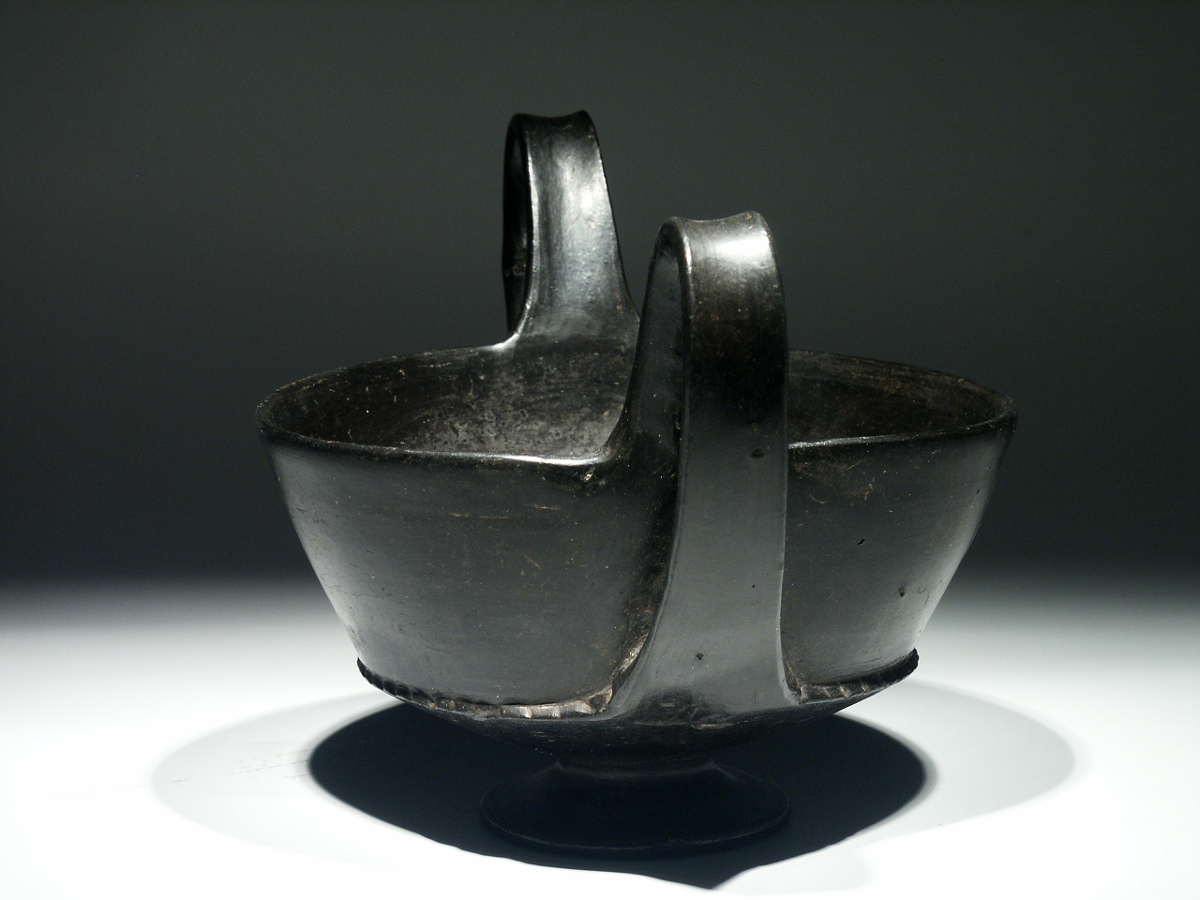 Alexander Ancient Art - An Etruscan Bucchero Kantharos